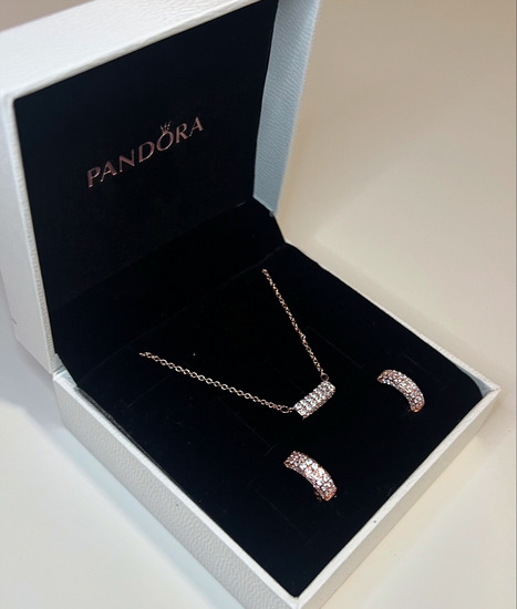 Set Pandora Timeless sa dva pavé reda