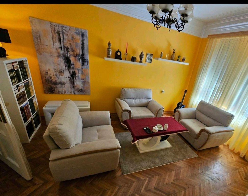 Dedinje Beli dvor četvorosoban duplex