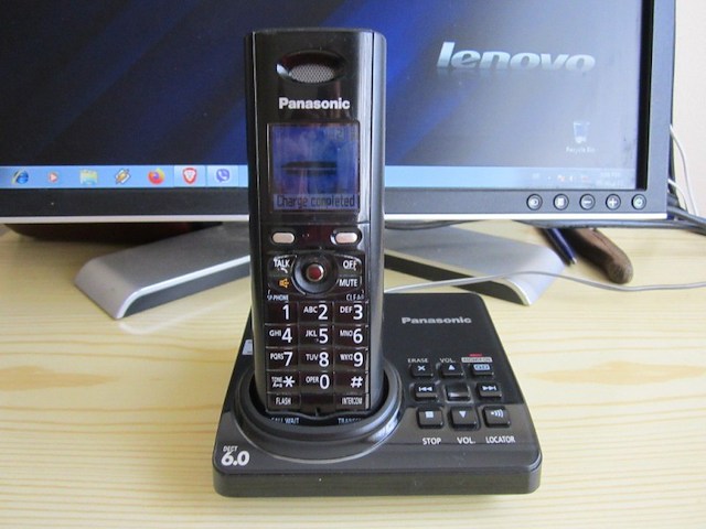 Panasonic KX-TG8231B sa NOVIM baterijama
