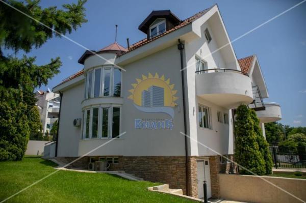 Blagoja Parovića, Kuća na prodaju, 148m2, 1.200.000€