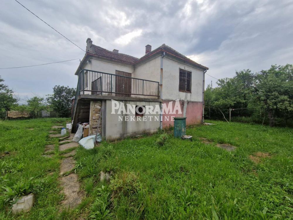 Kosmajska, Kuća na prodaju, 100m2, 70.000€