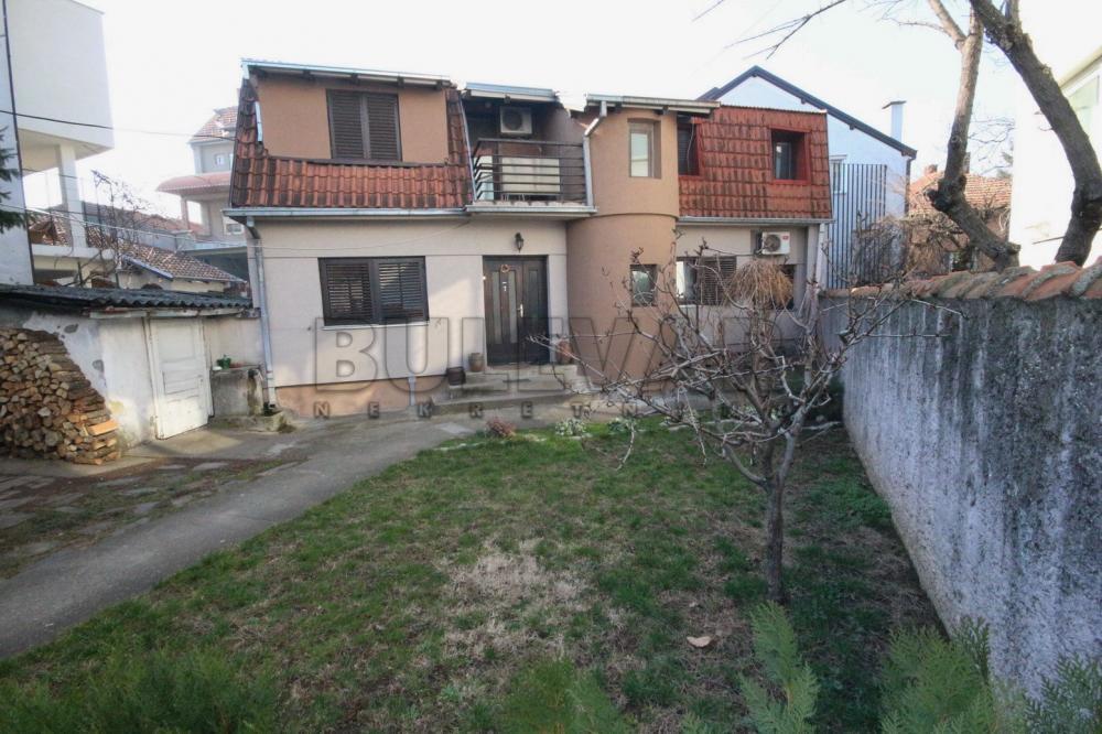 Kej Mike Paligorića, Kuća na prodaju, 146m2, 175.000€