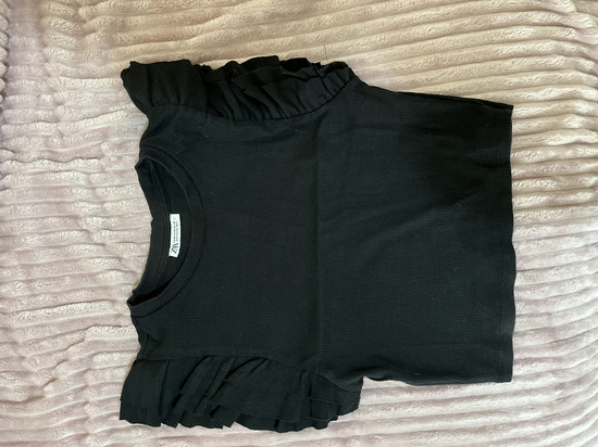 Zara crop top sa karnerima