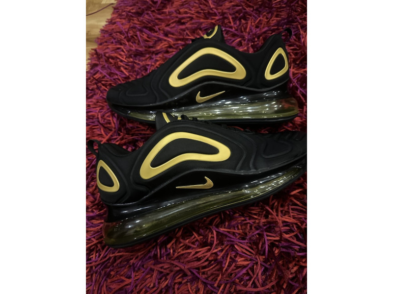 Nike air max 720 patike broj 44