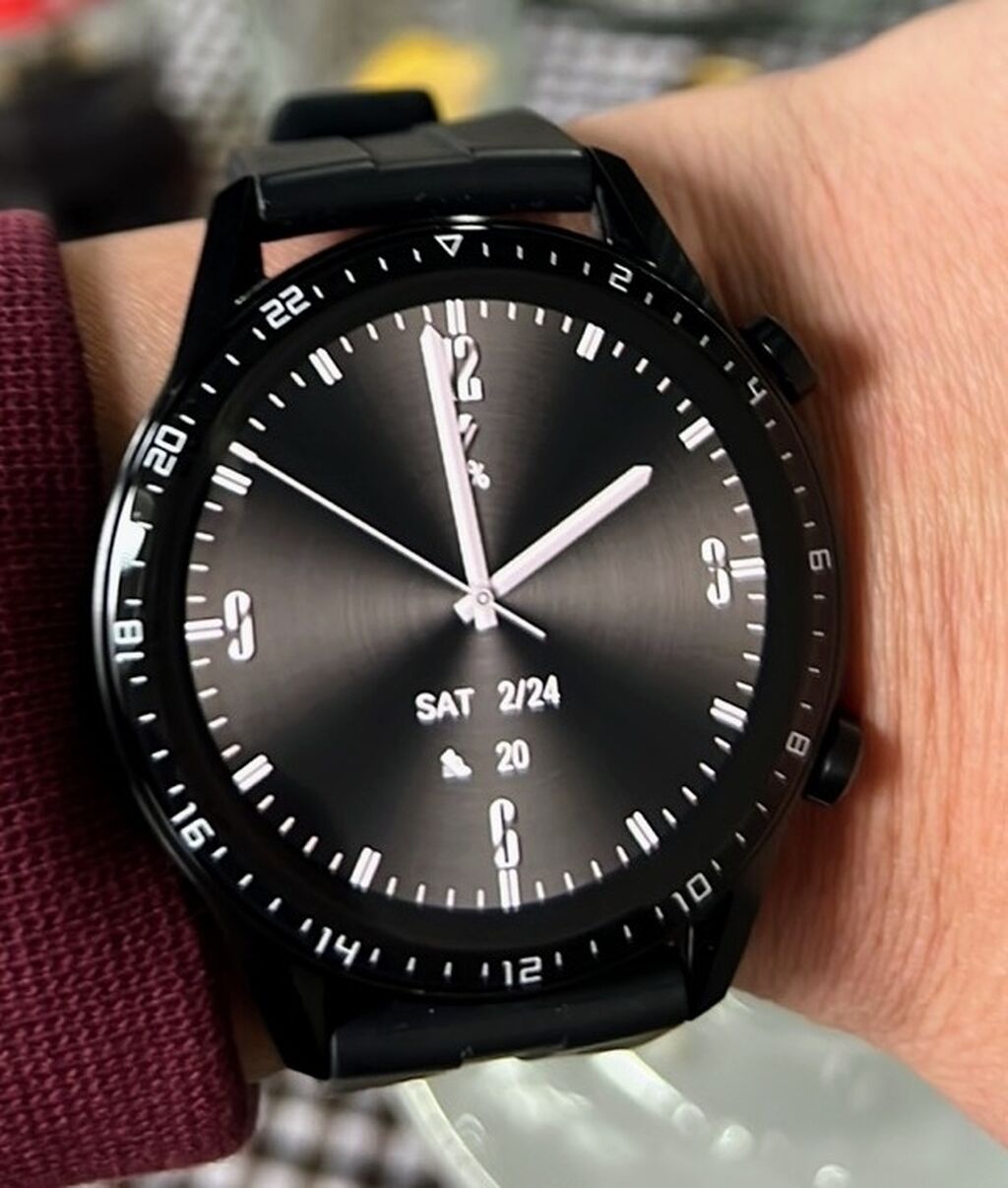 Huawei Watch GT 2 pametan sat sa mnogo opcija kutija oprema stanje