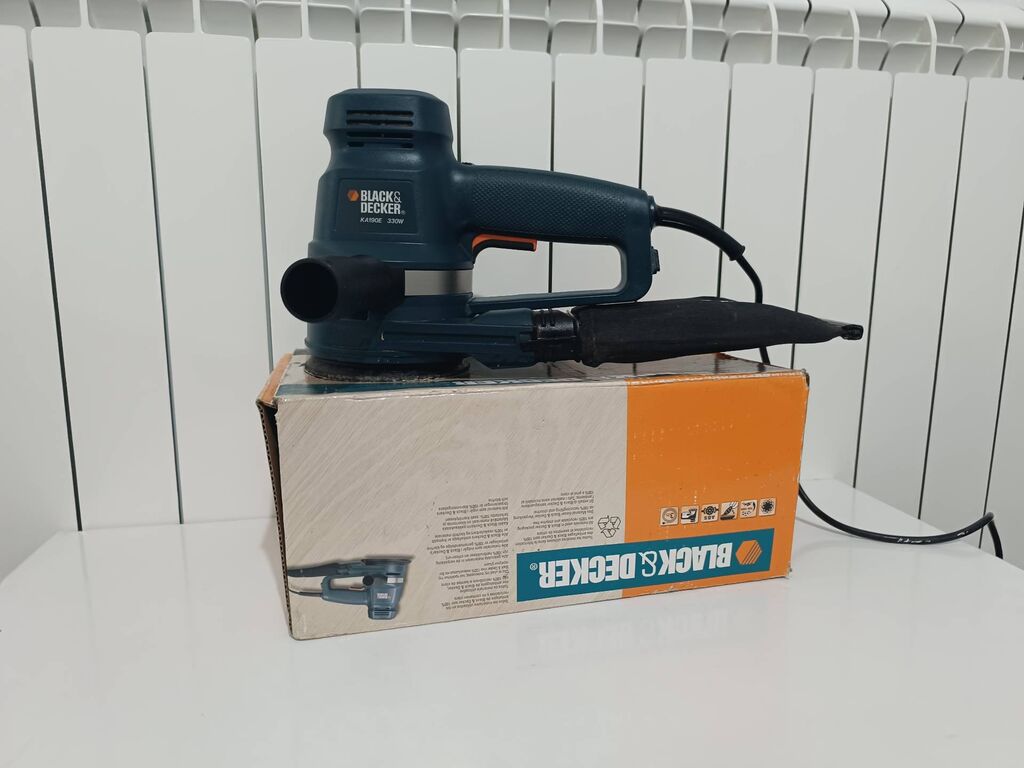 BLACK DECKER slajferica KA190E u odlicnom stanju, radi bez greske! Ima