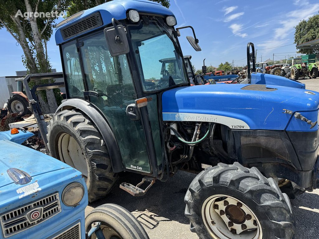 New Holland TN75V traktor točkaš