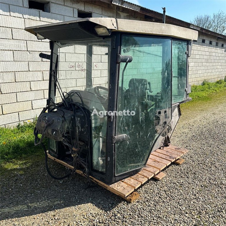 Prodaje se Lamborghini 1060 VDT traktor točkaš na aukciji