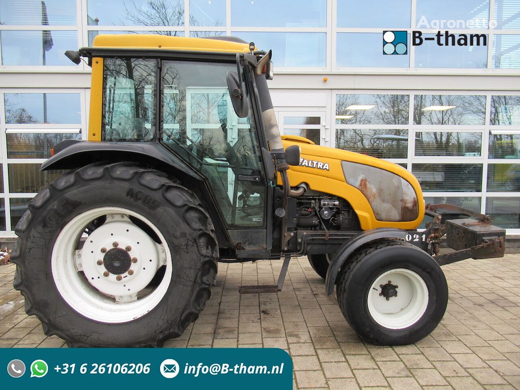 Valtra A75 4x2 + Fronthef VALMET traktor točkaš