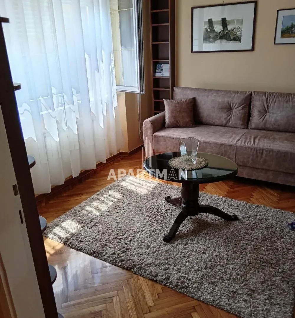 Izdavanje, jednosoban stan, 38m2, Vračar Centar, Vračar, Beograd