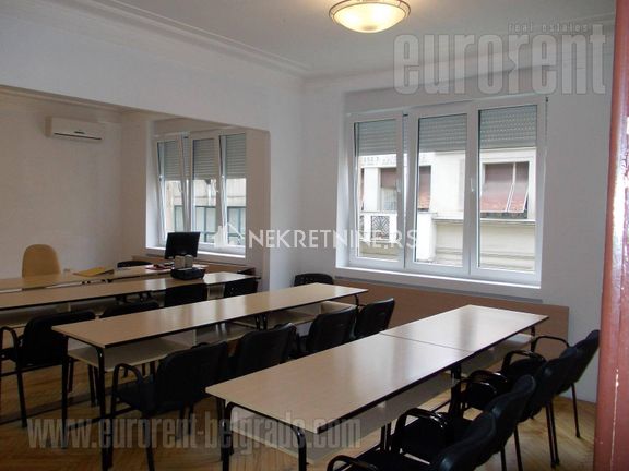 #8682, Izdavanje, P.P., KNEZ MIHAILOVA, 1200 EUR