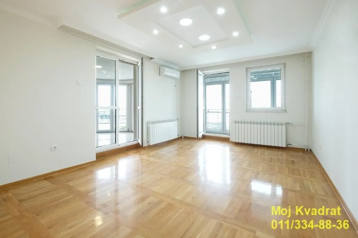 Prodaja, poslovni prostor, 117m2, Novi Beograd Blok 22, Novi Beograd, Beograd