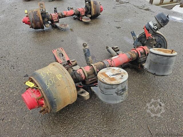 Osovina
SAF TRAILER AXLE STEERING AXLE DRUM