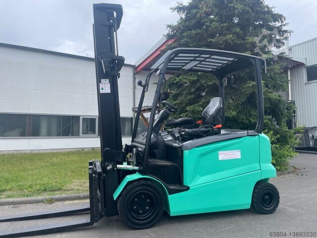 Električni viljuškar za 4 točka
Mitsubishi FB35N (UniCarriers MX35L)