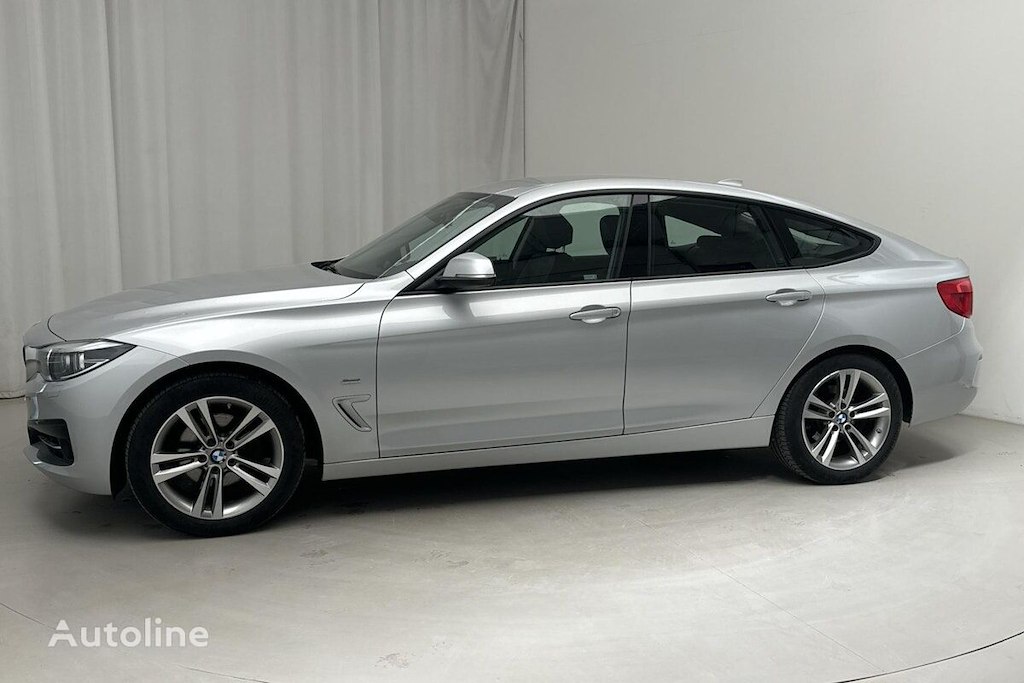 Prodaje se BMW 3-serien sedan na aukciji