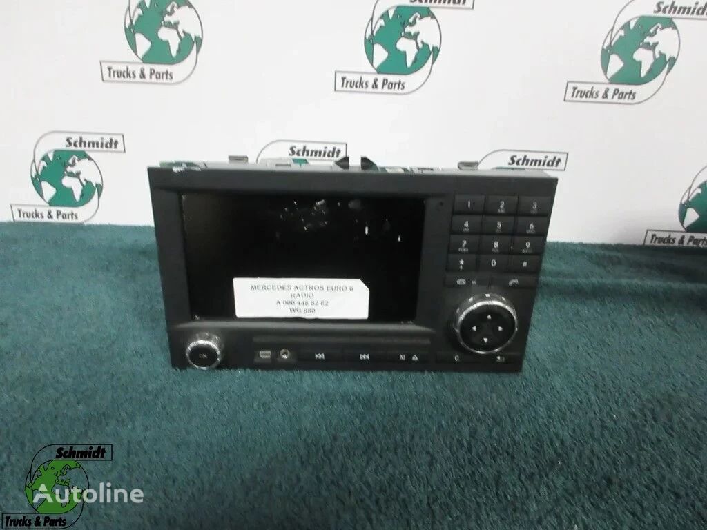 Mercedes-Benz 226 RADIO NAVI MP 4 EURO 6 za kamiona