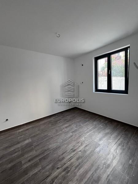 Mis Irbijeve, Učiteljsko naselje, Zvezdara, pripadajuće dvorište od 90m2 ID#5717
250.000 €