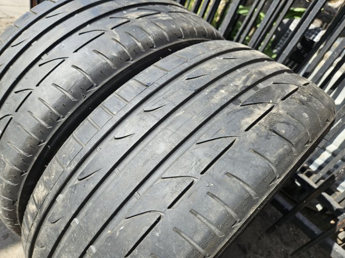 225/40 R18 Bridgestone