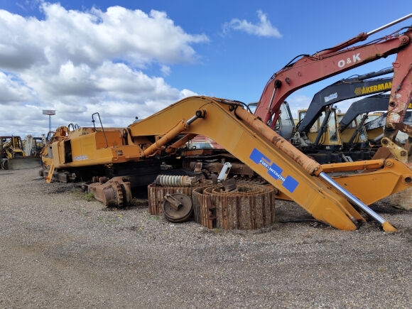 Fiat-Hitachi FH330.3 bager guseničar po rezervnim delovima