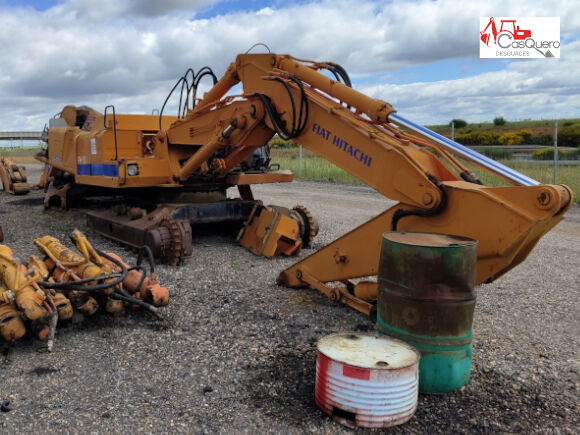 Fiat-Hitachi FH150T bager guseničar po rezervnim delovima