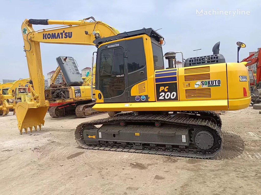 Komatsu PC200 bager guseničar