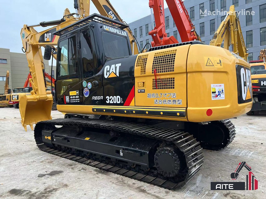 Caterpillar 320D bager guseničar