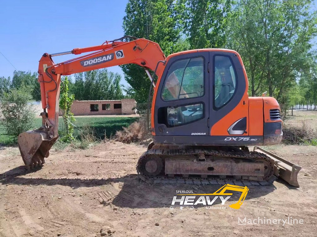 Doosan DX75-9C bager na šinama