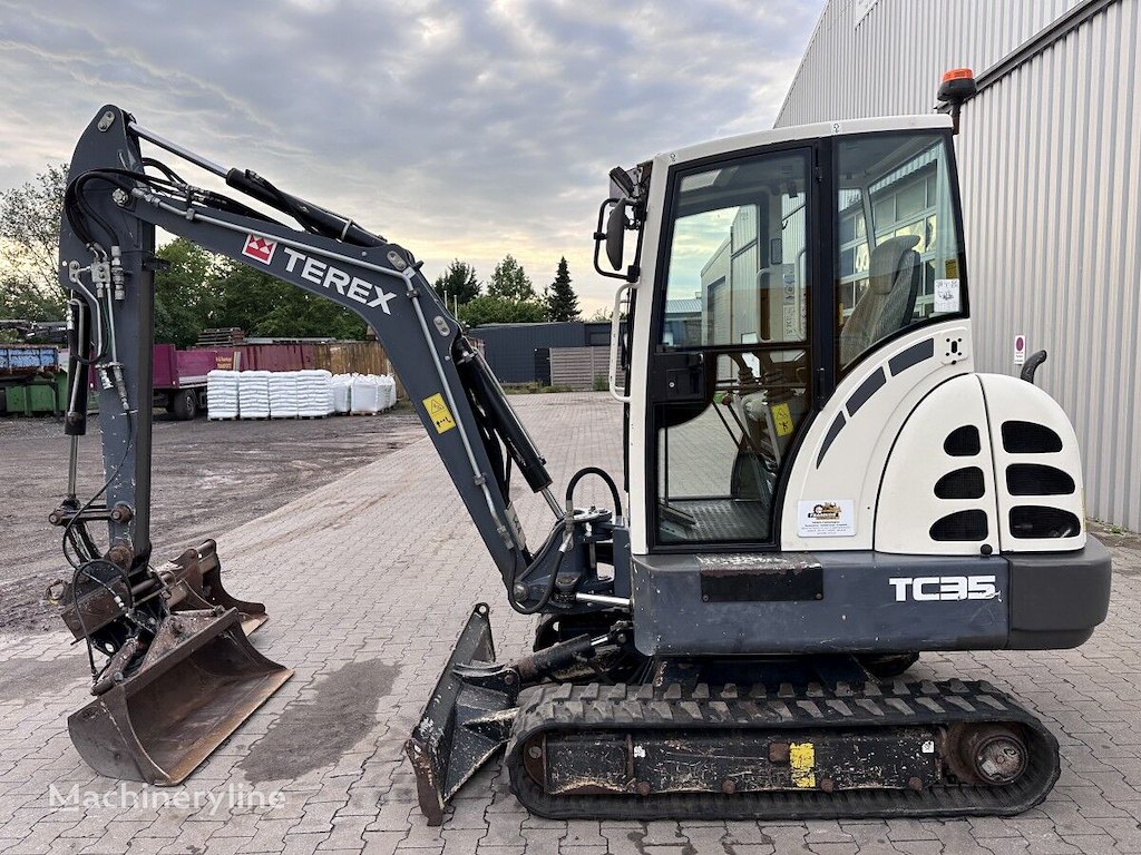 Terex TC 35 mit 3 Löffel mini bager