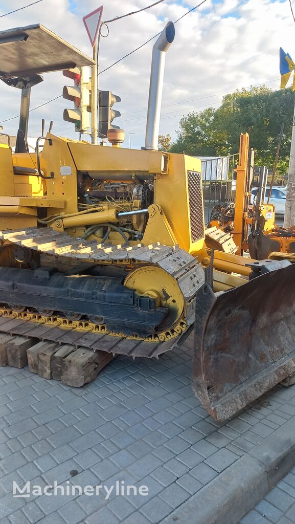 Caterpillar D4C buldožer