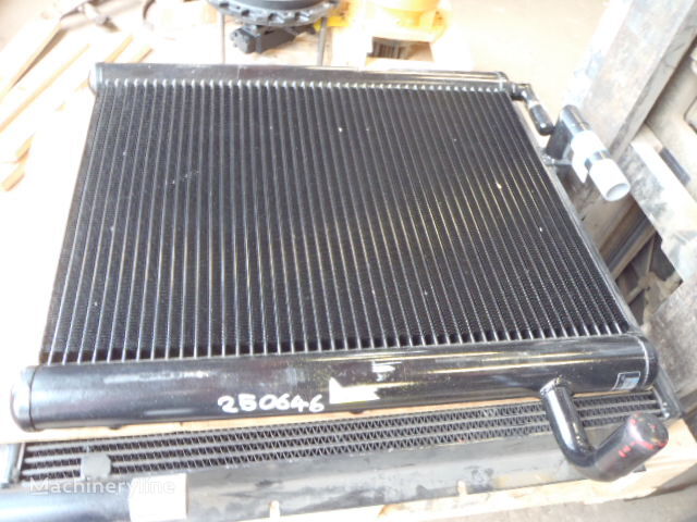 Case 166905A1 166905A1 hladnjak ulja motora za Case 9013 bagera