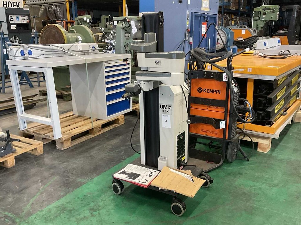 Prodaje se Lab robot arm ostalu industrijsku opremu na aukciji
