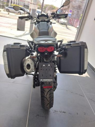 MOTO GUZZI V85 TT TRAVEL