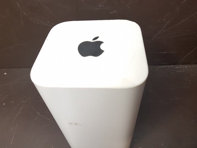 Apple Time Capsule Model A1470 sa Hard diskom od 3TB