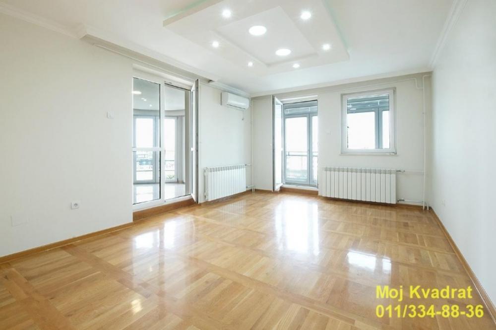 Četvorosoban stan na prodaju, 117m2, 357.000€