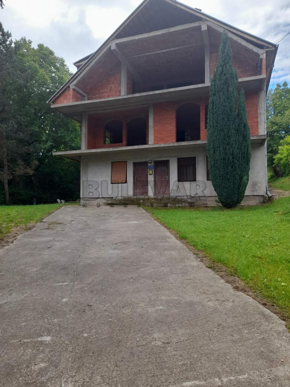 Gabrovački put, Kuća na prodaju, 990m2, 290.000€