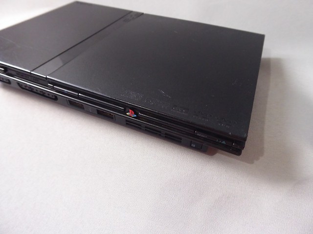 SONY PlayStation 2 (PS2) konzola SCPH-70004