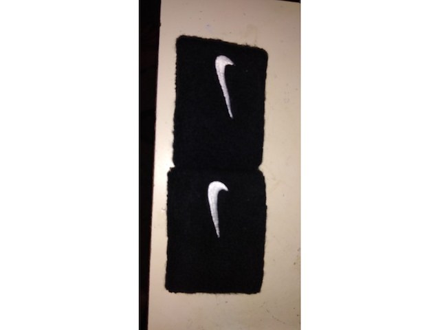 Znojnice Nike crne,ocuvane