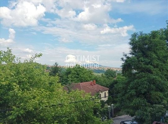 Petlovo brdo, Borivoja Milojevića, 68m2 + 14m2 gar