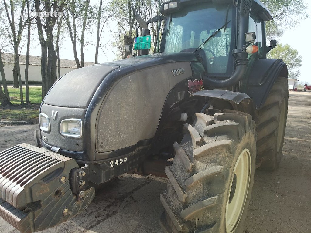 Valtra T 151 SNH traktor točkaš