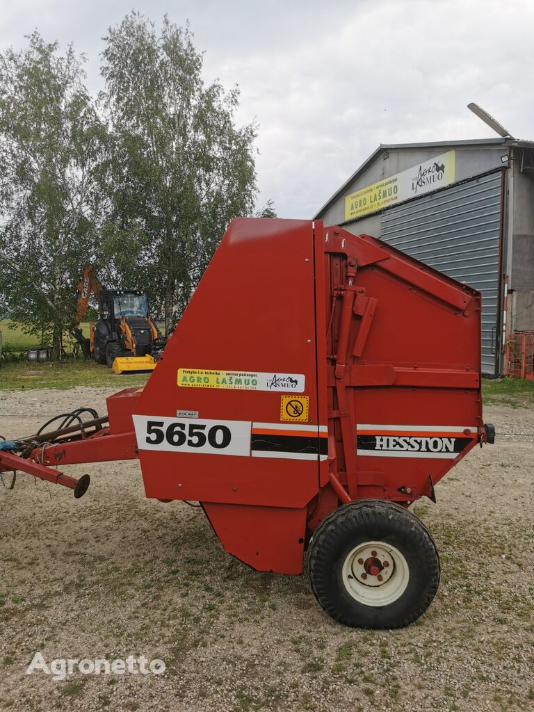 Hesston 5650 balirka za okrugle bale