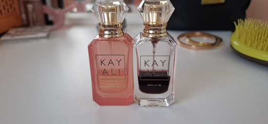 Kayali set od dva parfema (10ml)