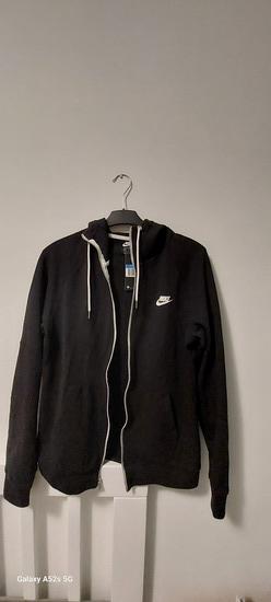 Nov Nike duks M