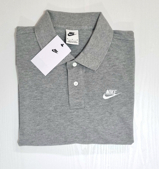 Majica Nike kragna