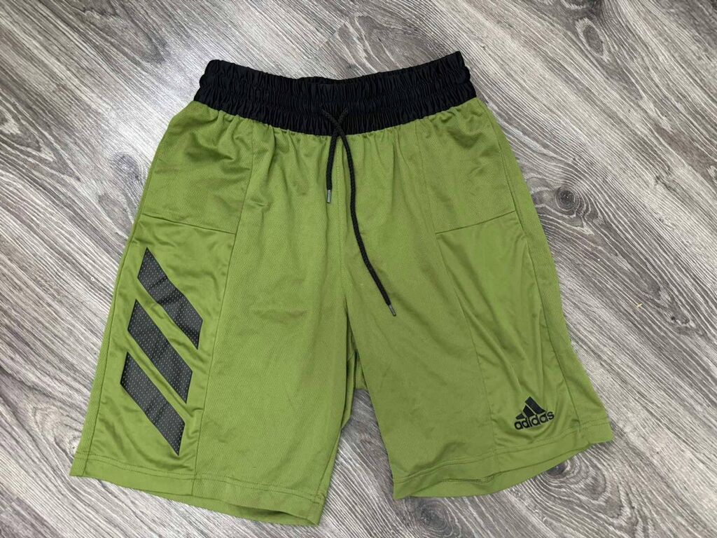 Šorcevi Adidas, M (EU 38)