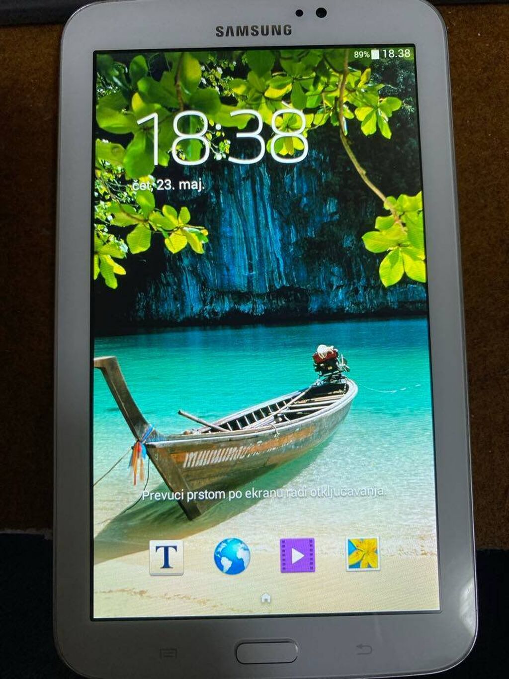 Samsung Galaxy Tab 3 SM-T210. Ispravan tablet youtube otvara bez