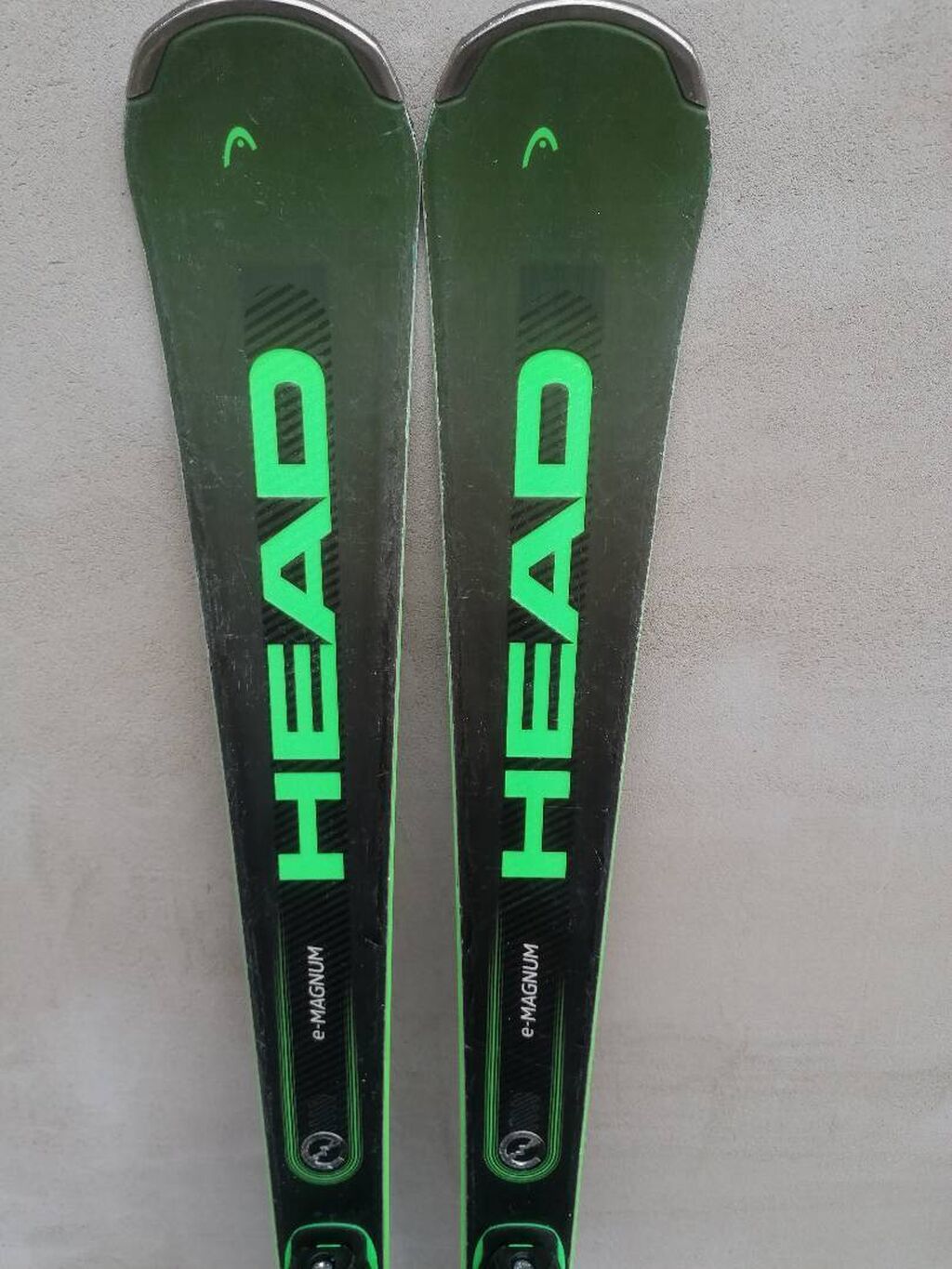 Head SUPERSHAPE E-MAGNUM ERA 3.0 S 163 cm 2024g Vrhunske Skije Head e