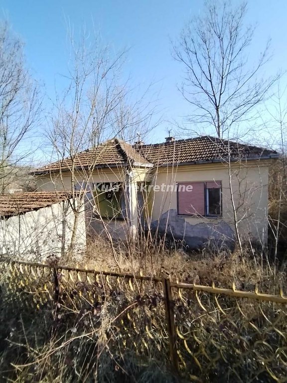 Prodaje se kuća u Loznici