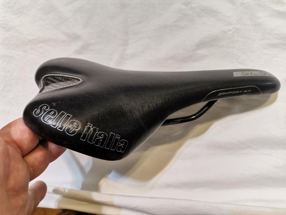 Selle Italia SLS carbon fiber