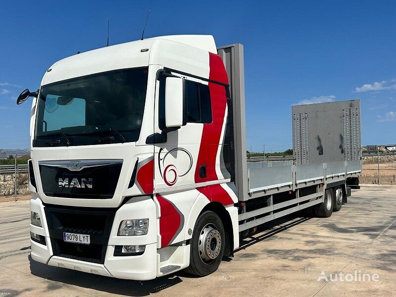 MAN TGX 26.400 6X2 kamion s ravnom platformom