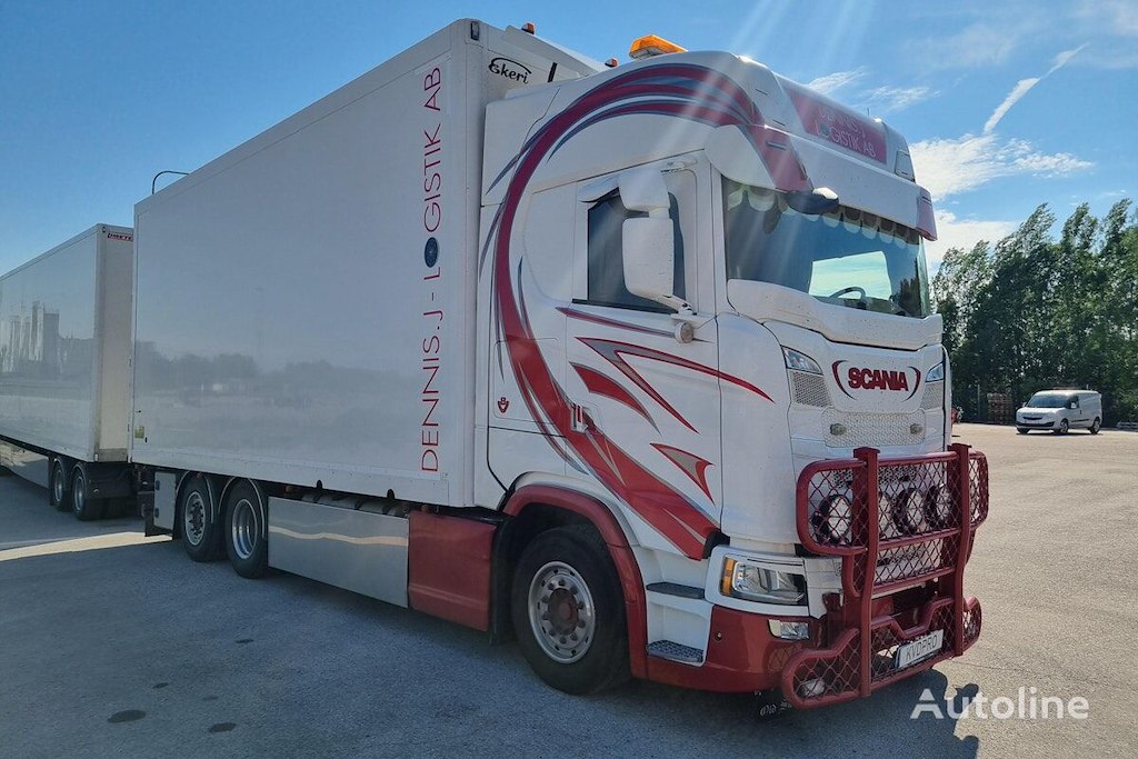 Prodaje se Scania S580 kamion furgon na aukciji